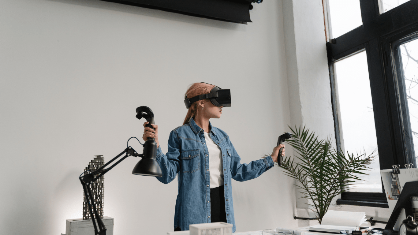 How VR is Revolutionizing Art Exhibitions: Immersive Experiences and Future Trends - Innov Art ...